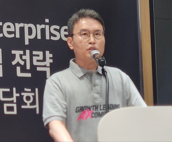 "모든 역량 AI에 총망라"…LG유플러스, B2B AX 전략 '올인 AI' 공개